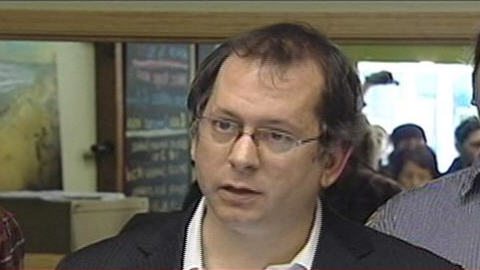 L'ancien chef du Bloc-Pot se lance dans la course | Radio-Canada