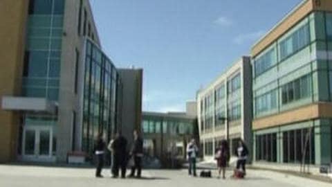 Hausse des inscriptions à la Cité collégiale | Radio-Canada