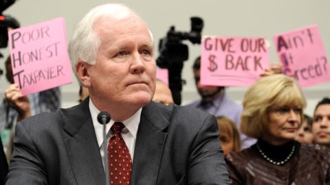 Edward Liddy passe un mauvais quart d'heure | Radio-Canada