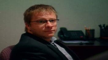 Le Dr Simard radié pour quatre mois | Radio-Canada