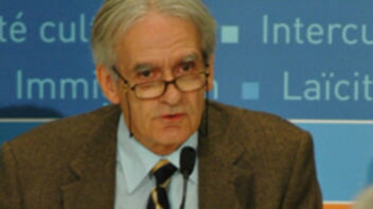 Gérard Bouchard défend la nouvelle formation | Radio-Canada