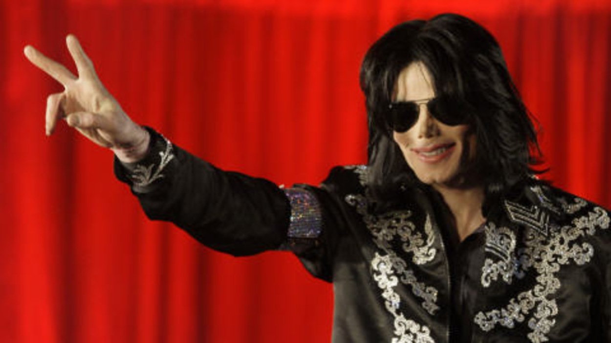 Michael Jackson meurt subitement | Radio-Canada