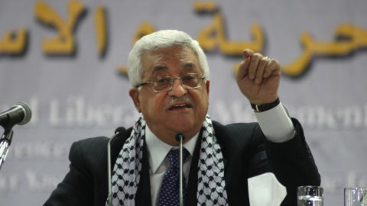 Abbas réélu à la tête du Fatah | Radio-Canada