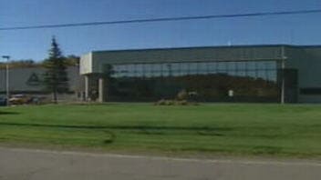 Câble Alcan sera vendue | Radio-Canada