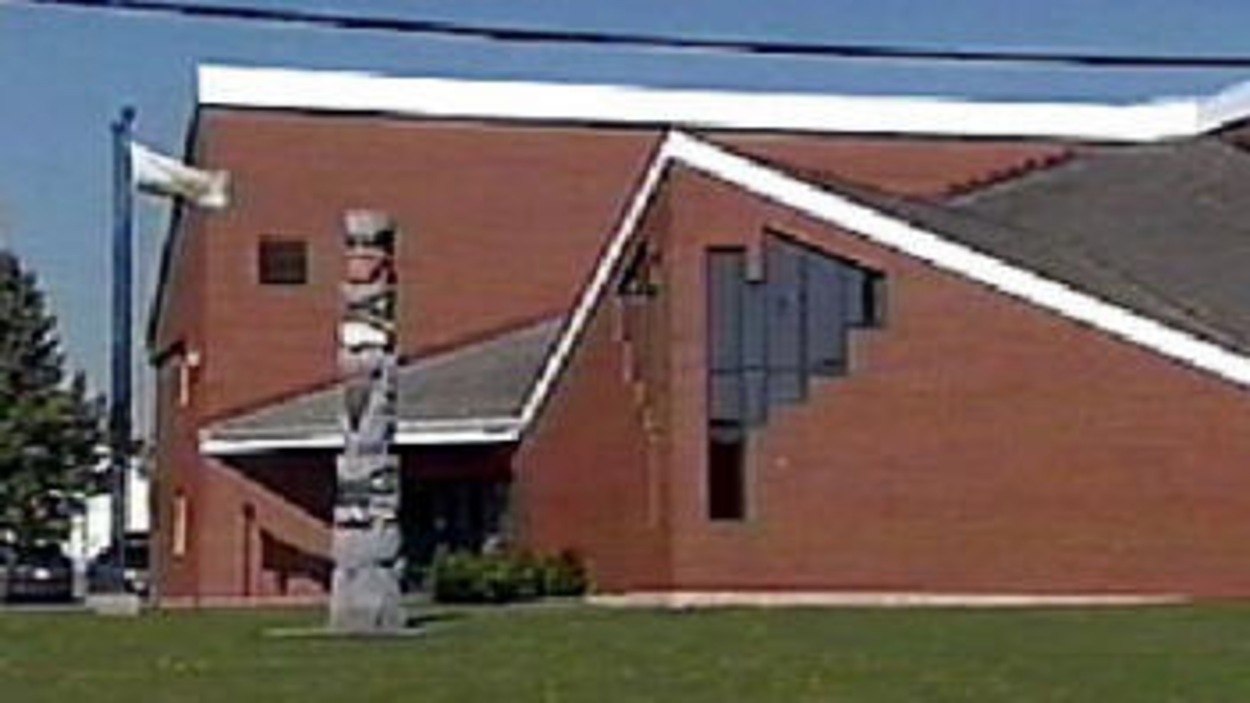 Elsipogtog prend les grands moyens | Radio-Canada