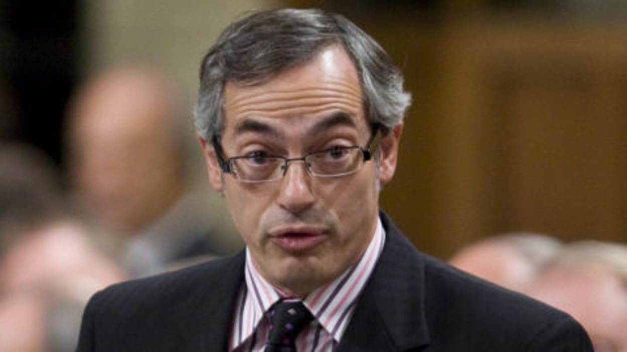 Tony Clement sur la sellette | Radio-Canada