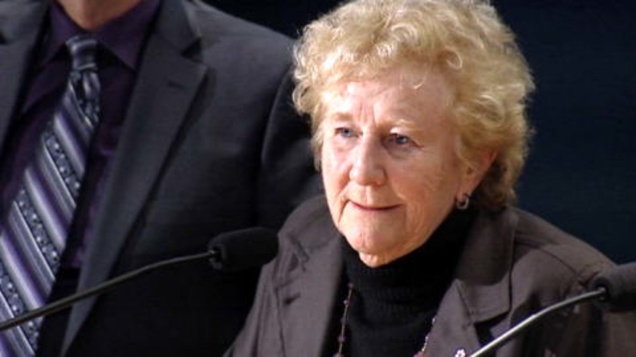 Antonine Maillet apporte son appui | Radio-Canada