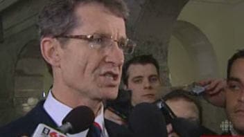 Rallier et se faufiler au pouvoir | Radio-Canada