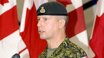 Un militaire canadien pressenti | Radio-Canada