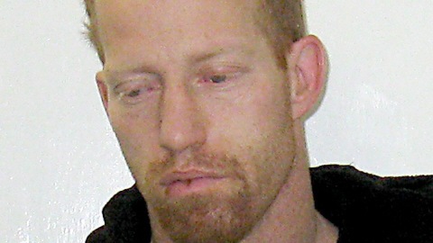 Travis Vader maintenu en détention en Alberta | Radio-Canada