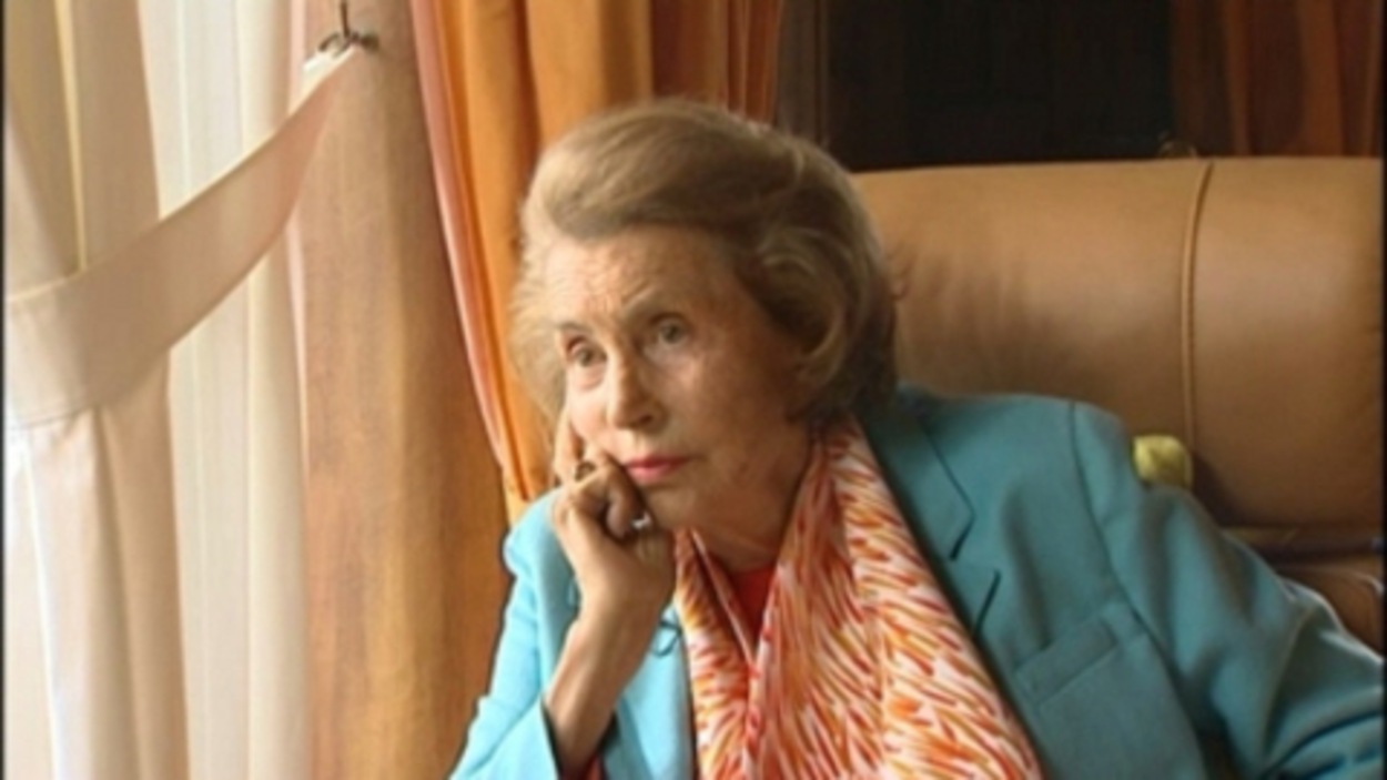La police interroge Liliane Bettencourt | Radio-Canada