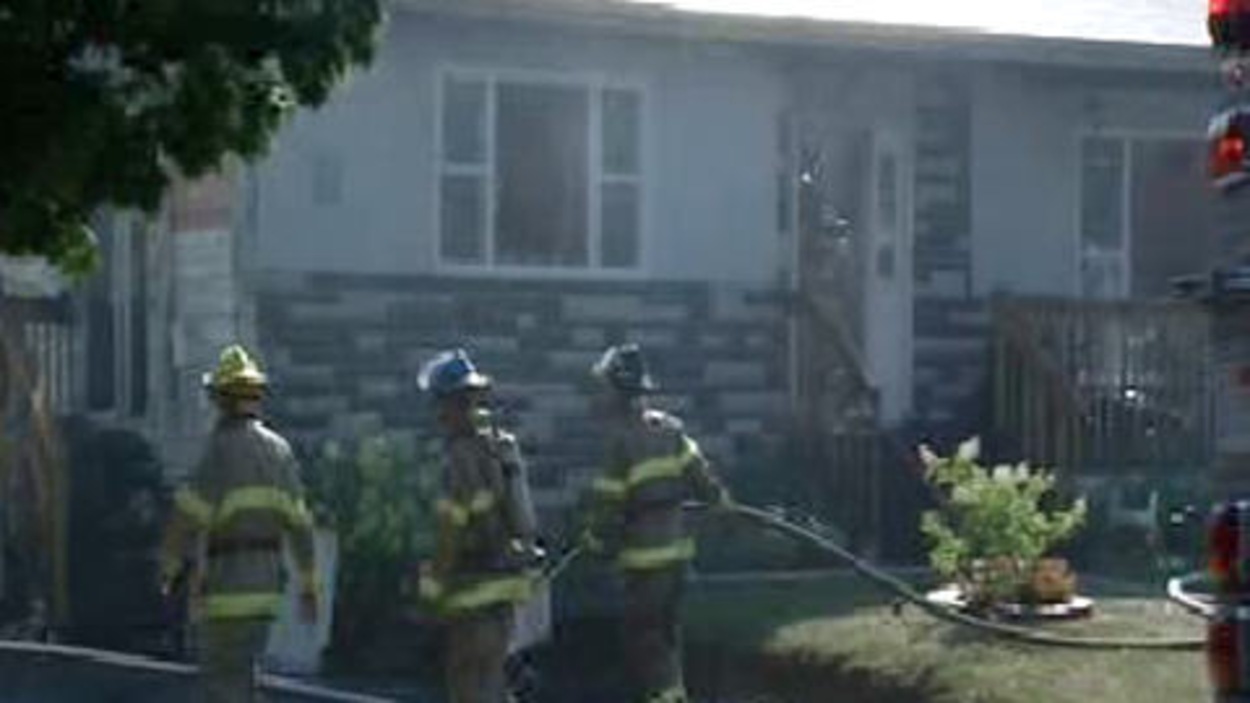 Incendie d'une résidence dans le secteur Aylmer | Radio-Canada