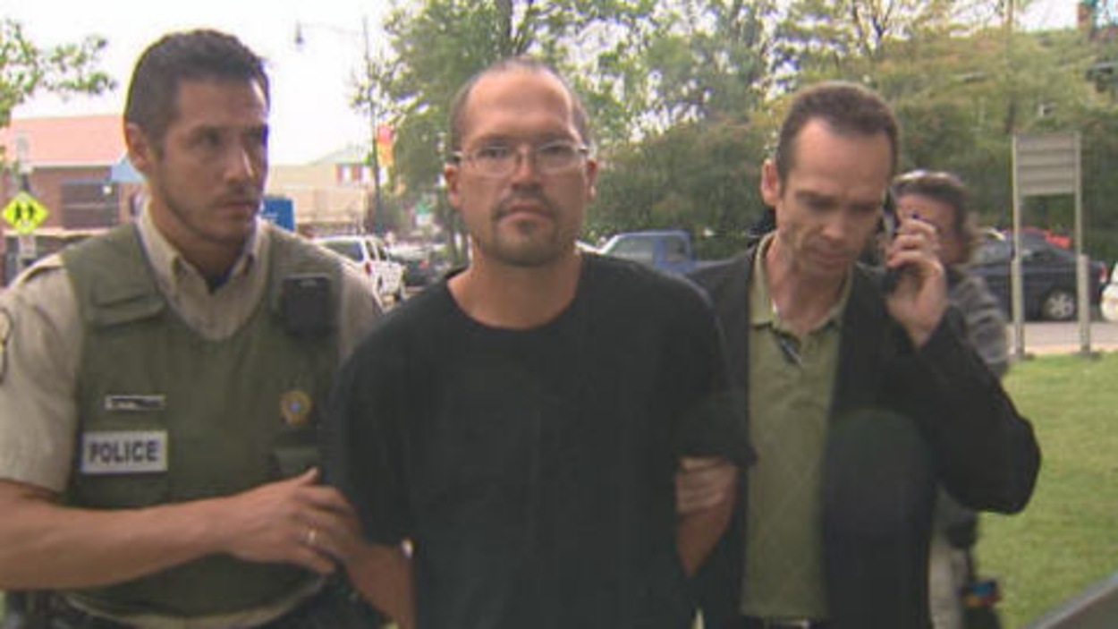 David Claveau cité à procès | Radio-Canada