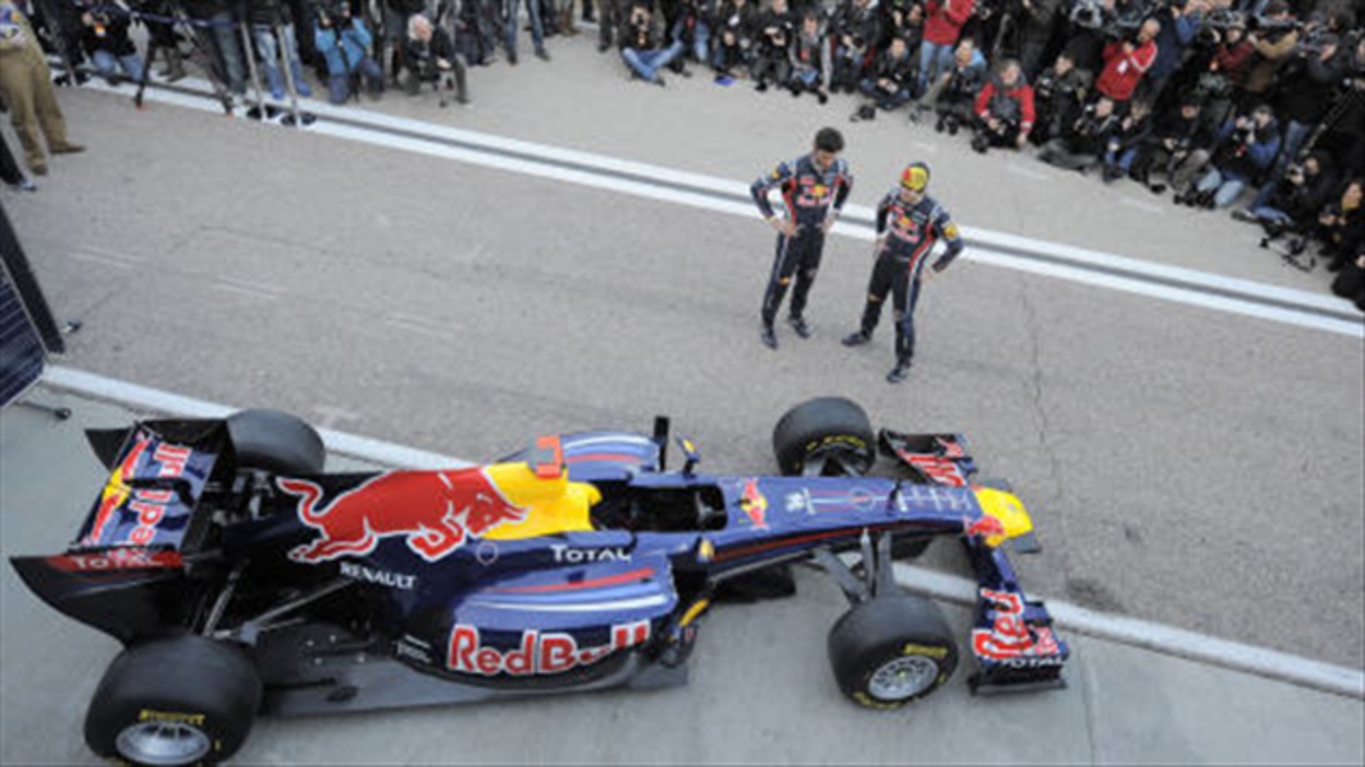 Red Bull, deux équipes, un empire | Radio-Canada
