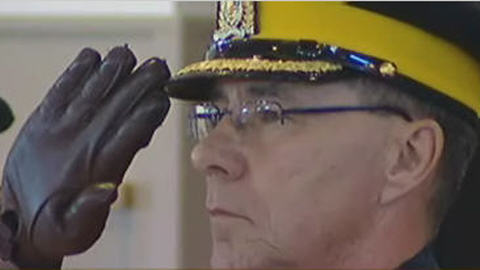 Un premier Autochtone à la tête de la division F | Radio-Canada