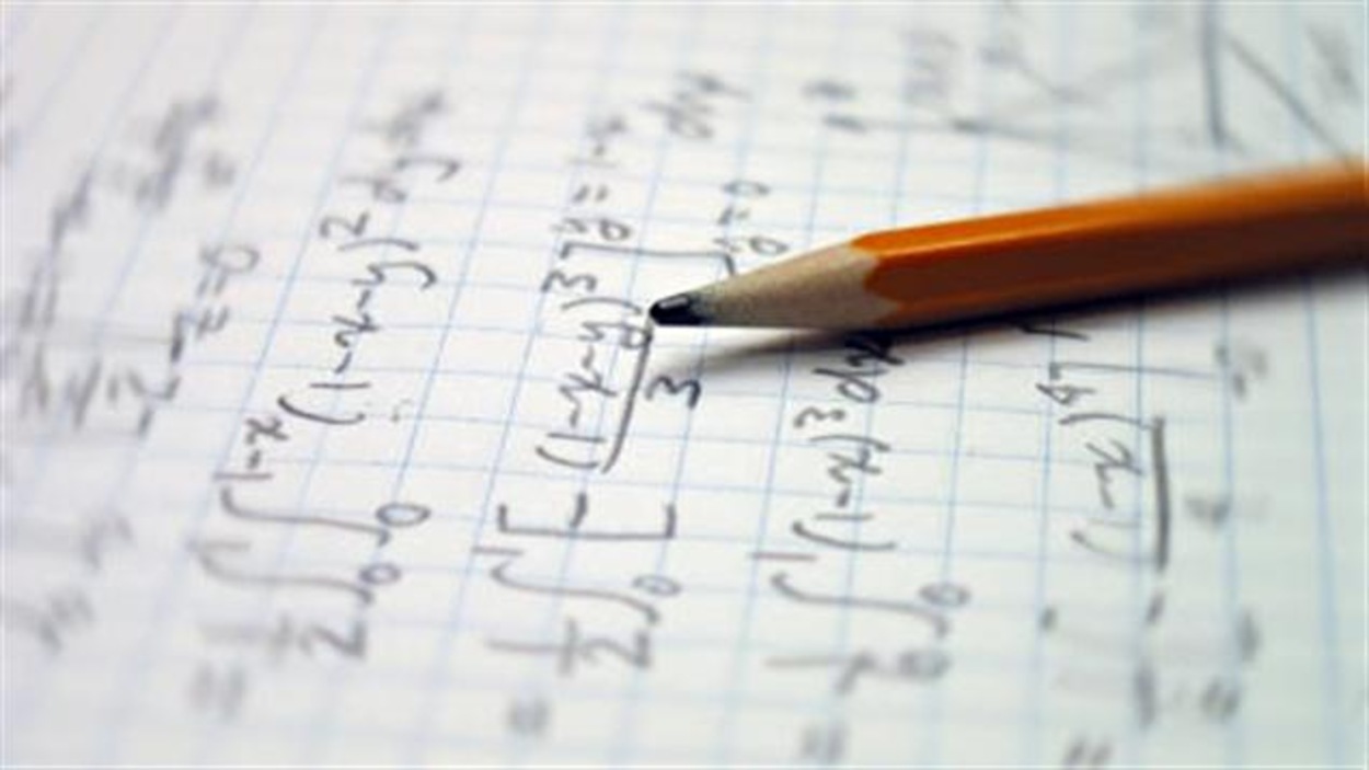 La Médaille Fields des mathématiques décernée pour la première fois à ...