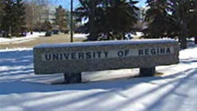 Captage de carbone : l'Université de Regina poursuit deux compagnies ...