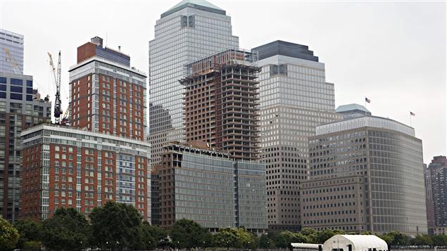 Le baril de pétrole à plus de 105 $US à New York | Radio-Canada