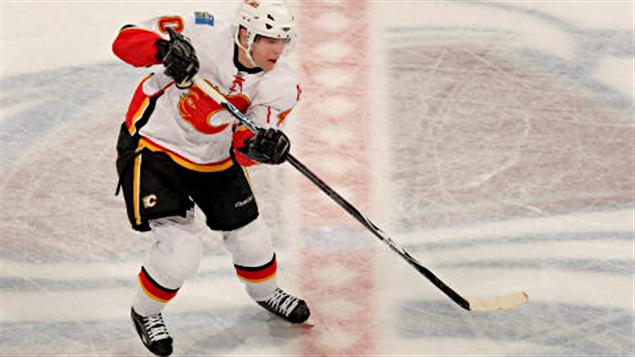 Tanguay à Calgary pour longtemps | Radio-Canada