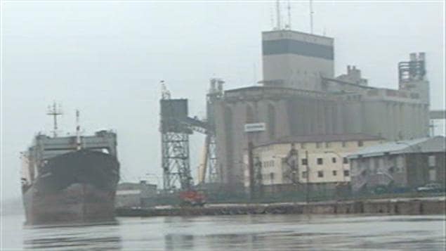 Nouvelle entente entre Alcoa et le port de Trois-Rivières | Radio-Canada