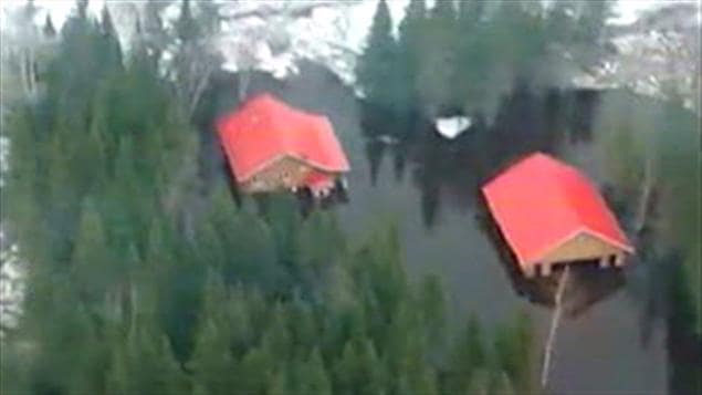 Évacuations aux abords de la rivière Mistassini | Radio-Canada