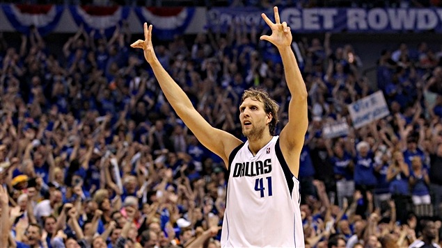 Nowitzki dans le top 20 de l'histoire | Radio-Canada