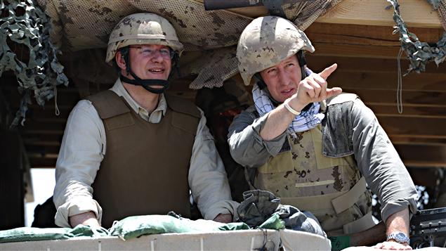 Visite surprise de Stephen Harper à Kandahar | Radio-Canada
