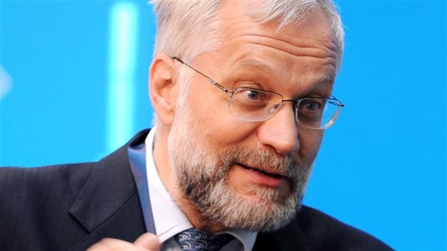 FMI : Le candidat kazakh se retire de la course | Radio-Canada