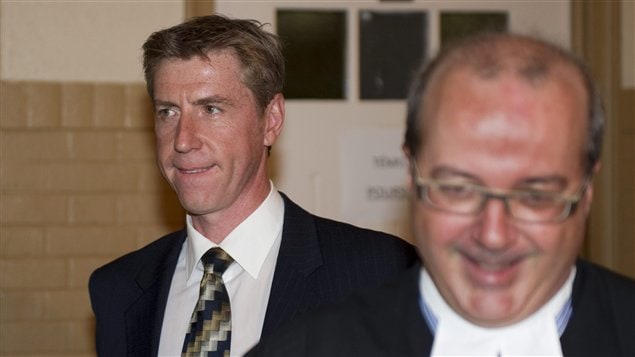 Coupable de mauvaise conduite, Daniel Ménard est rétrogradé au rang de ...