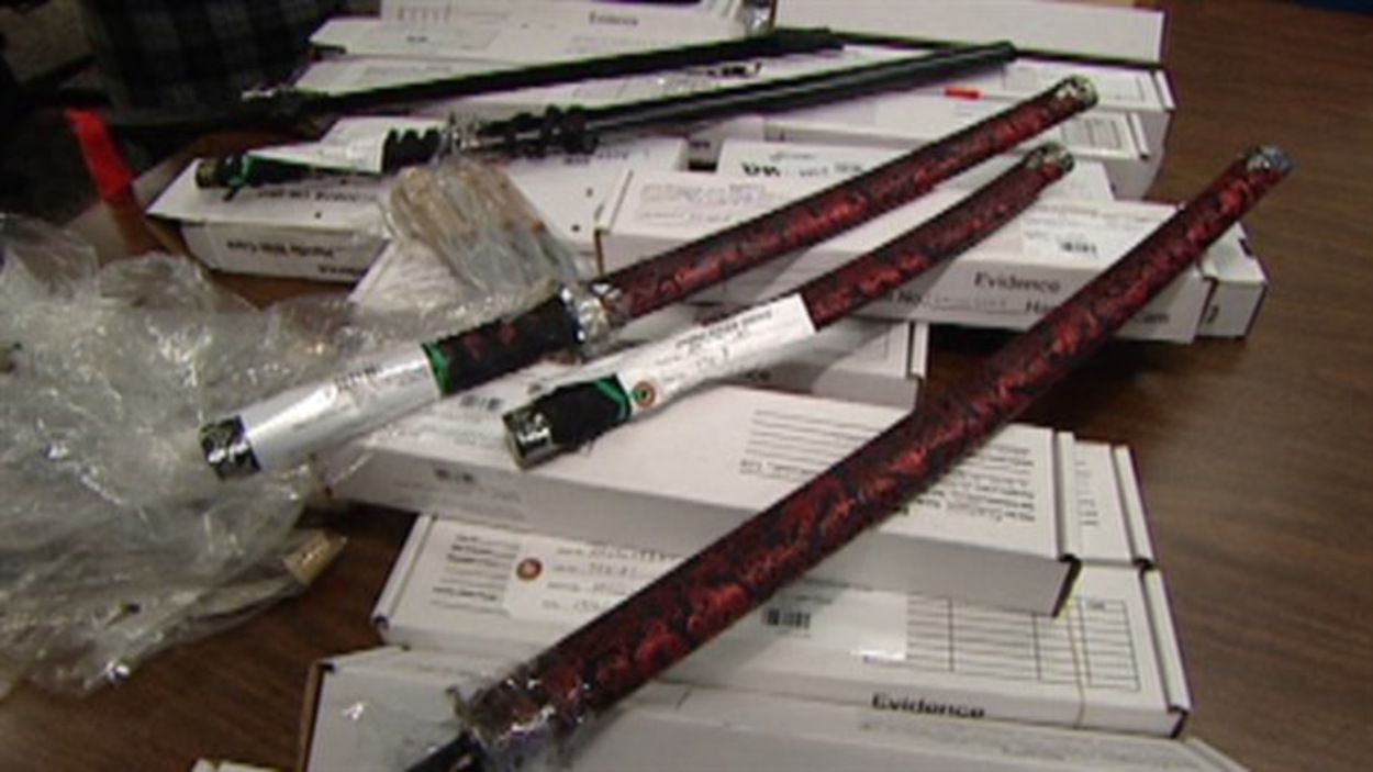 La vente de machettes est contestée à Regina | Radio-Canada