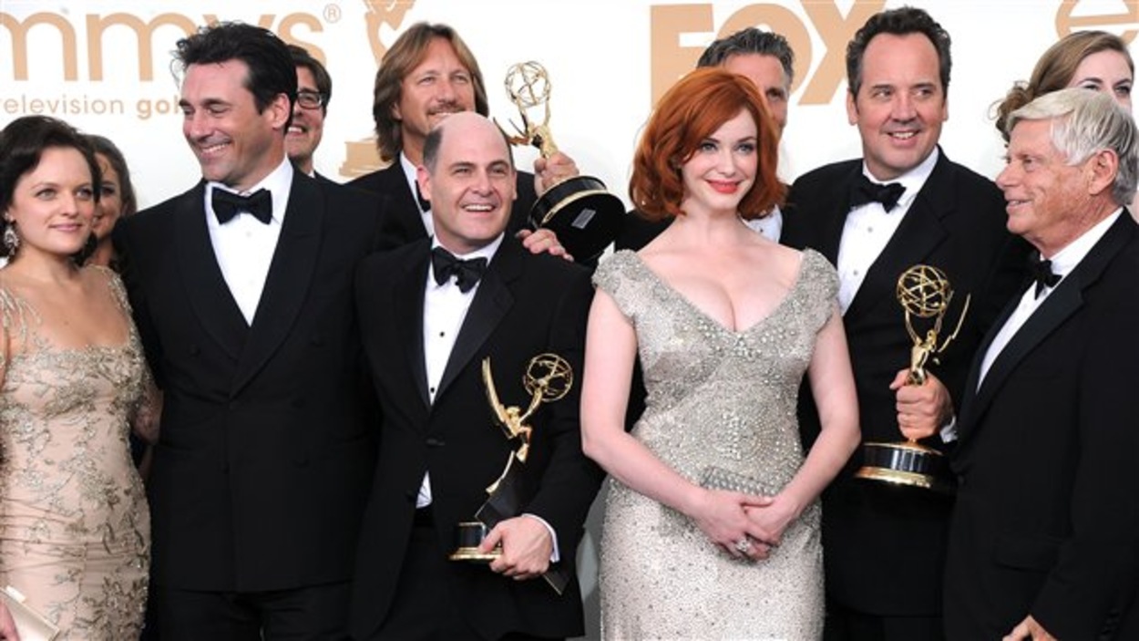 Prix Emmy : Mad Men et Modern Family récoltent les honneurs | Radio-Canada