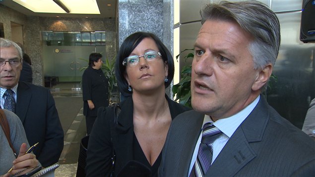 « Faites votre job », lance le ministre Lessard aux maires | Radio-Canada