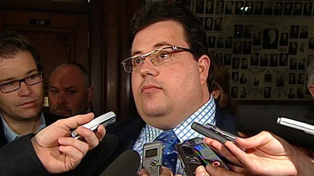 L'affaire Tomassi ouvre les vannes du mécontentement | Radio-Canada