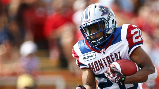 Perry Floyd prend la porte | Radio-Canada