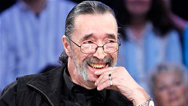 Roger Tabra reçoit la médaille de l'Assemblée nationale | Radio-Canada