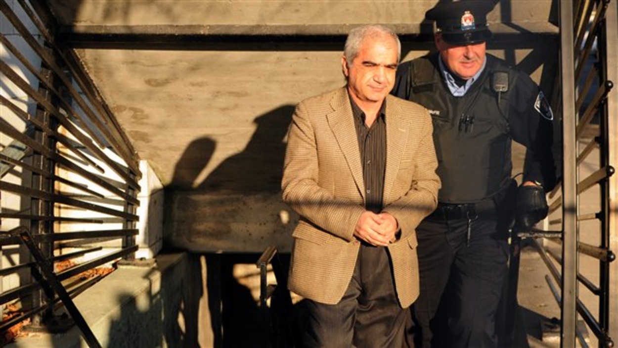 Mohammad Shafia nie toute implication dans la mort des siens | Radio-Canada