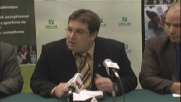 Davie Lessard nommé nouvel entraîneur de l'équipe de football du Vert ...