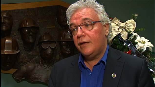 La CSN dénonce la droite dans son bilan de 2011 | Radio-Canada