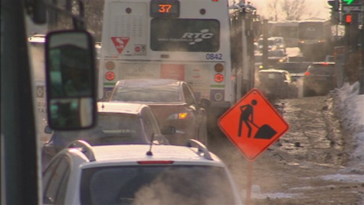 Entrave sur Honoré-Mercier : la situation rentre dans l'ordre | Radio ...