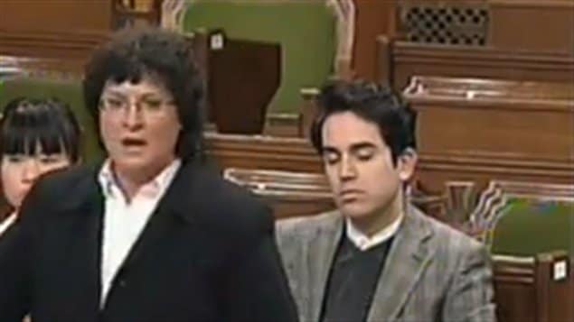 Côte-Nord : Jonathan Genest-Jourdain s'endort en Chambre | Radio-Canada