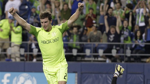 Du renfort à l'attaque | Radio-Canada