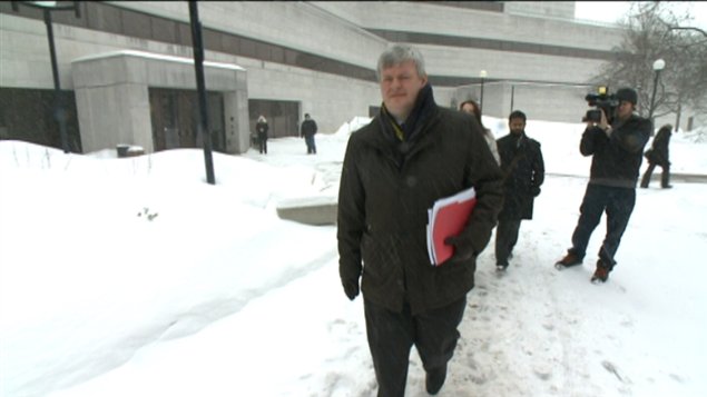 Les derniers moments du policier Eric Czapnik racontés en cour | Radio ...