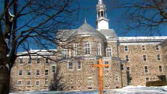 La Famille Marie-Jeunesse de Sherbrooke déménagera à Oka | Radio-Canada