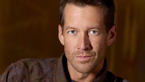 Mike Delfino (James Denton) Archives | Beautés désespérées | Radio ...