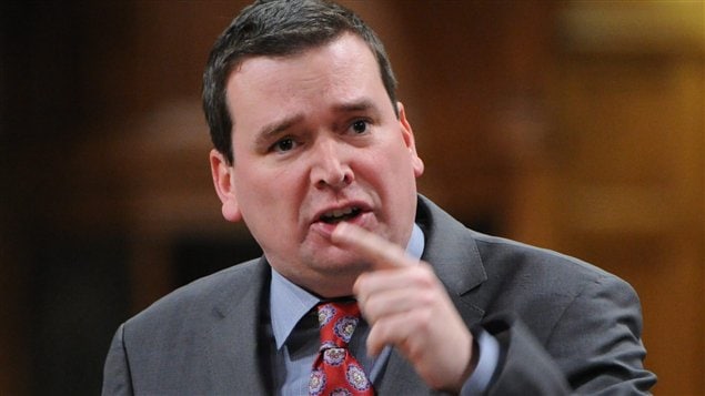 Christian Paradis a contrevenu à la loi sur les conflits d'intérêts ...