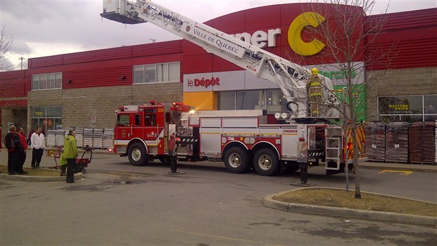 Le Super C de l'avenue Jules-Vernes évacué | Radio-Canada