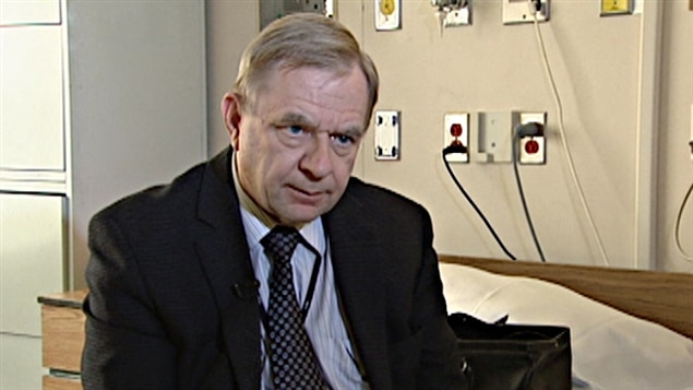 Un médecin d'Ottawa bilingue n'arrive pas à obtenir son permis de ...