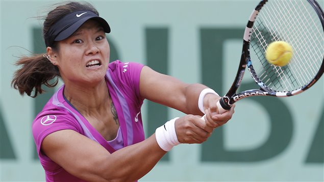 Li tombe | Radio-Canada