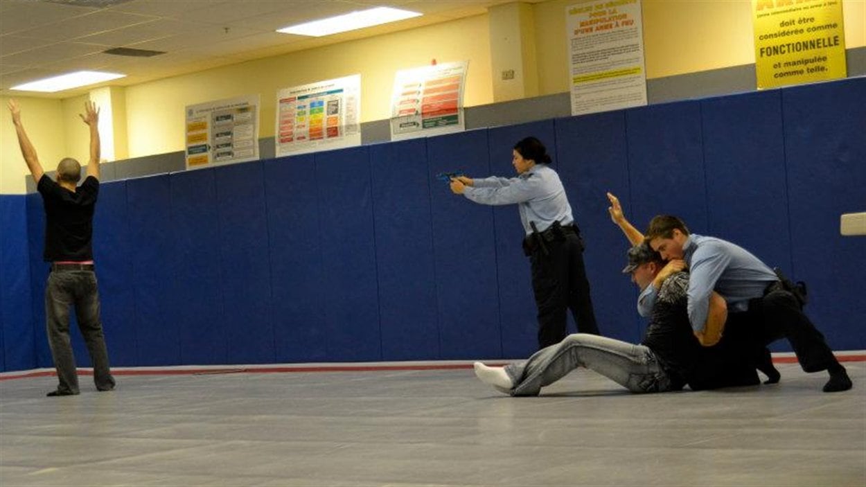 Québec coupe la subvention de l'École nationale de police | Radio-Canada