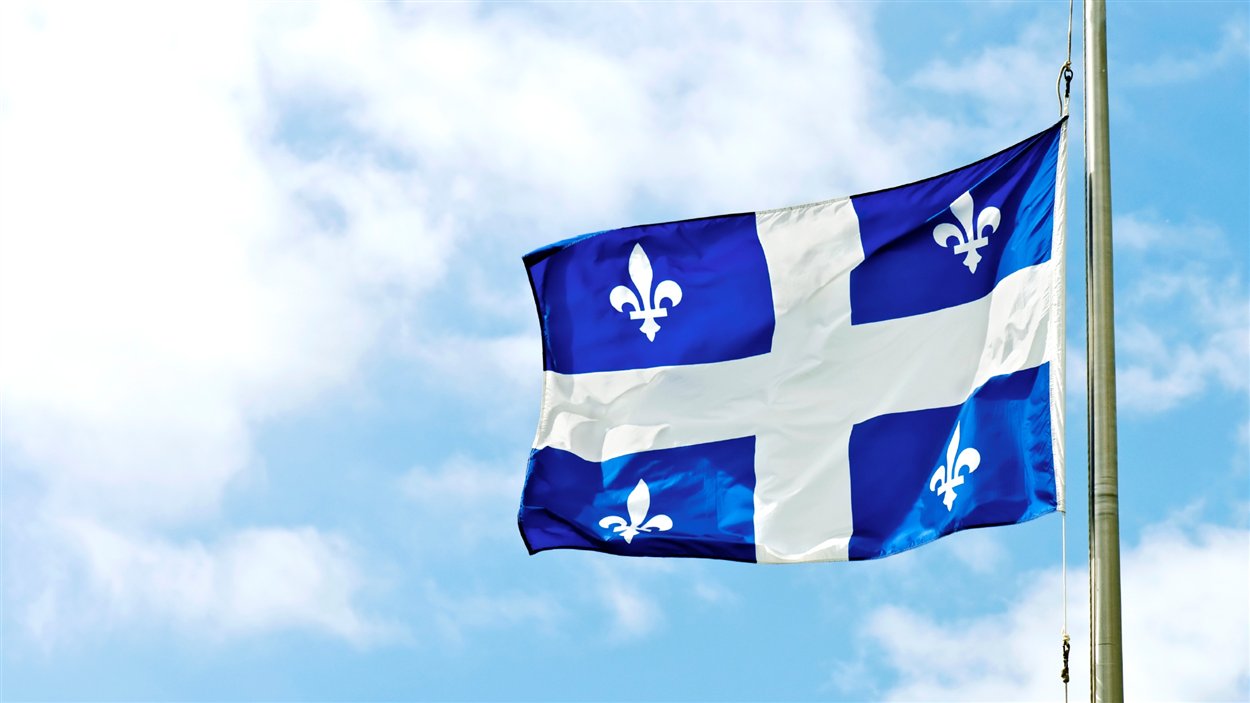 Le fleurdelisé fête ses 66 ans | Radio-Canada
